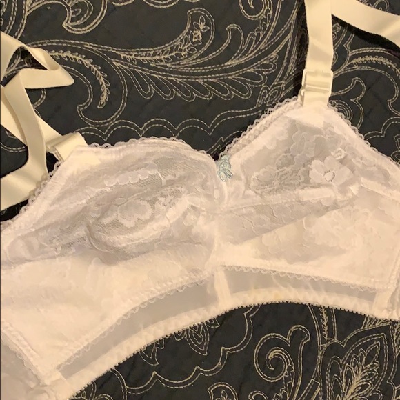 Figurette | Intimates & Sleepwear | Colesce Couture Figurette Bra White ...